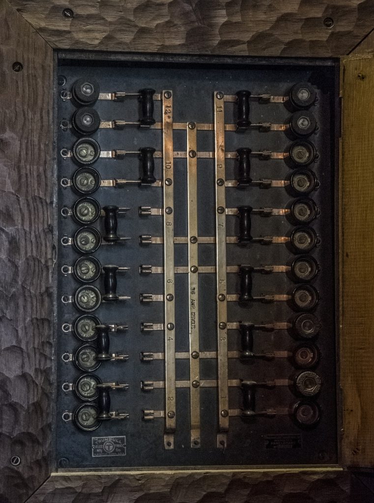 Square D - Surplus and Refurbished Molded Case Circuit Breakers|Square ...